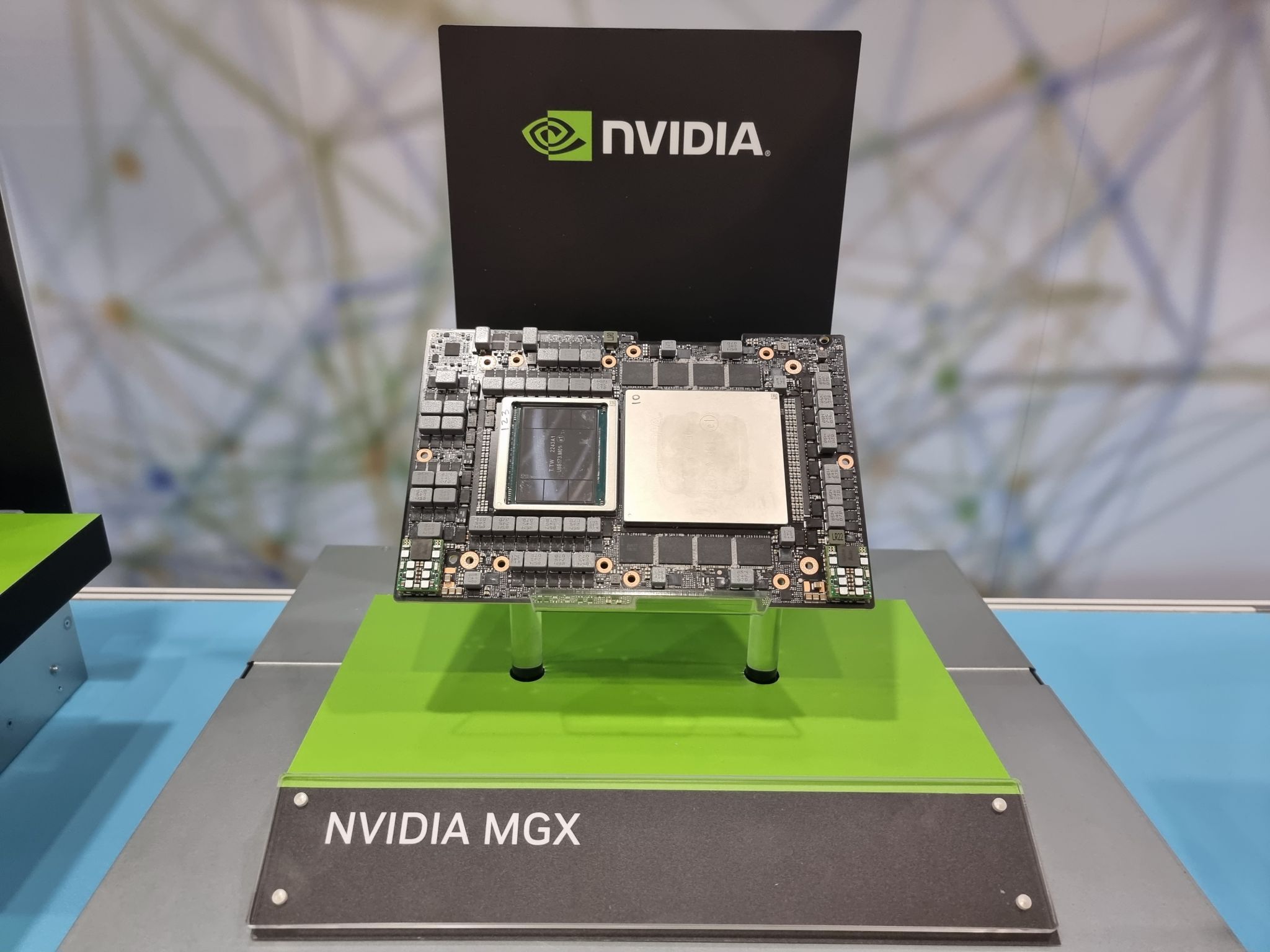 S7G | S74G-2U NVIDIA® Grace™ Hopper™ MGX Architecture